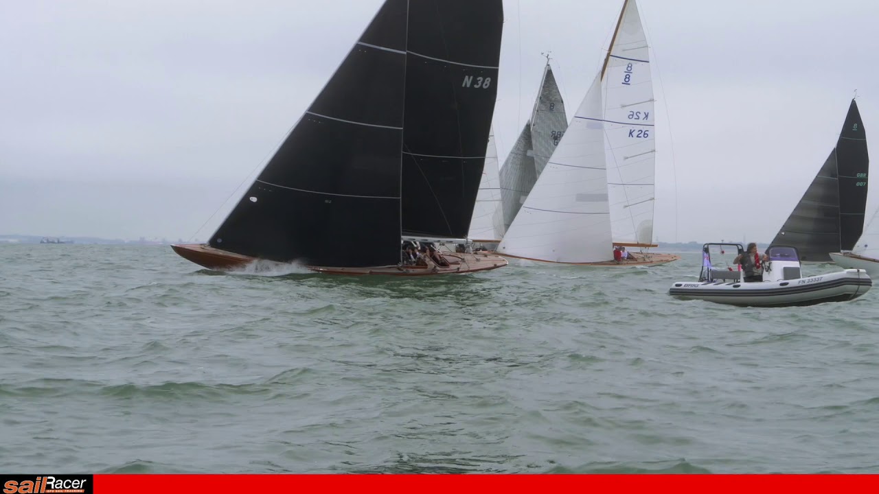 8mR World Cup - Day 1, Cowes - YouTube