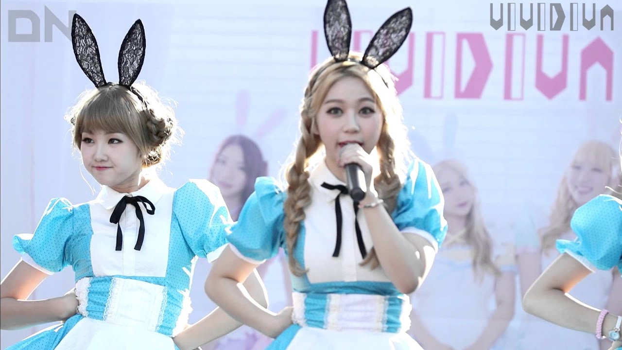190915 비비디바 VIVIDIVA 데뷔 쇼케이스 '서비스(Service)' - YouTube