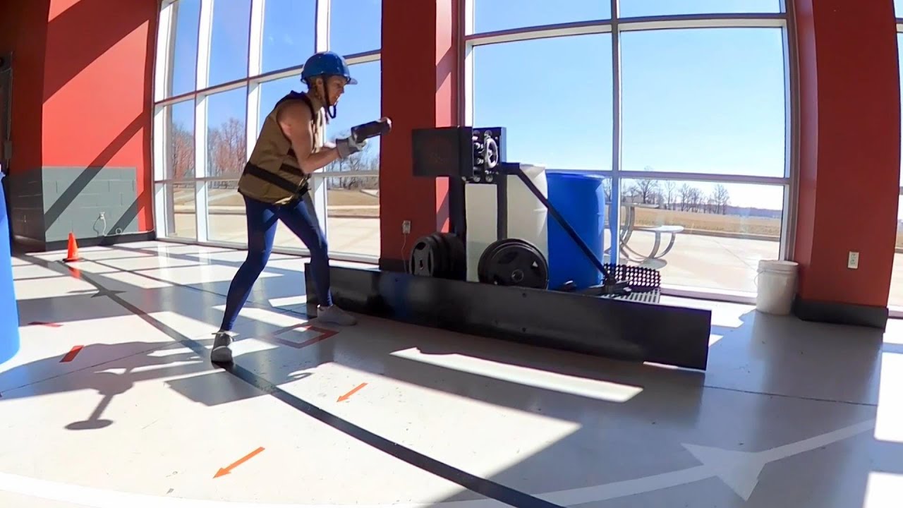 114-lb Female Candidate demonstrates how to pass the test. - YouTube