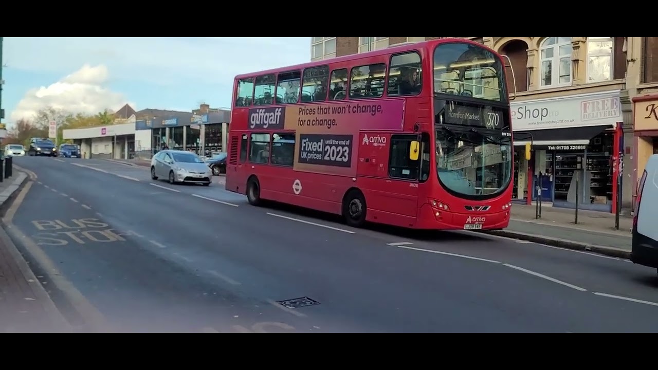 BUS ROUTE 370 IN UPMINSTER - 2 - YouTube