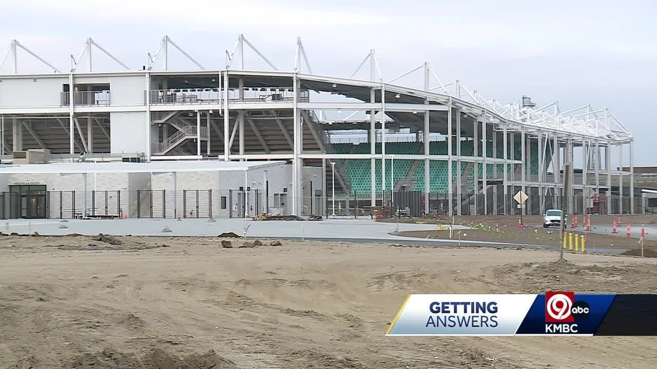 'People are freaking out': KC Current fans upset over parking costs at ...