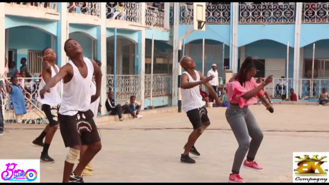 Jennifer FA fait la première partie de TENOR au Collège Marie Albert de ...