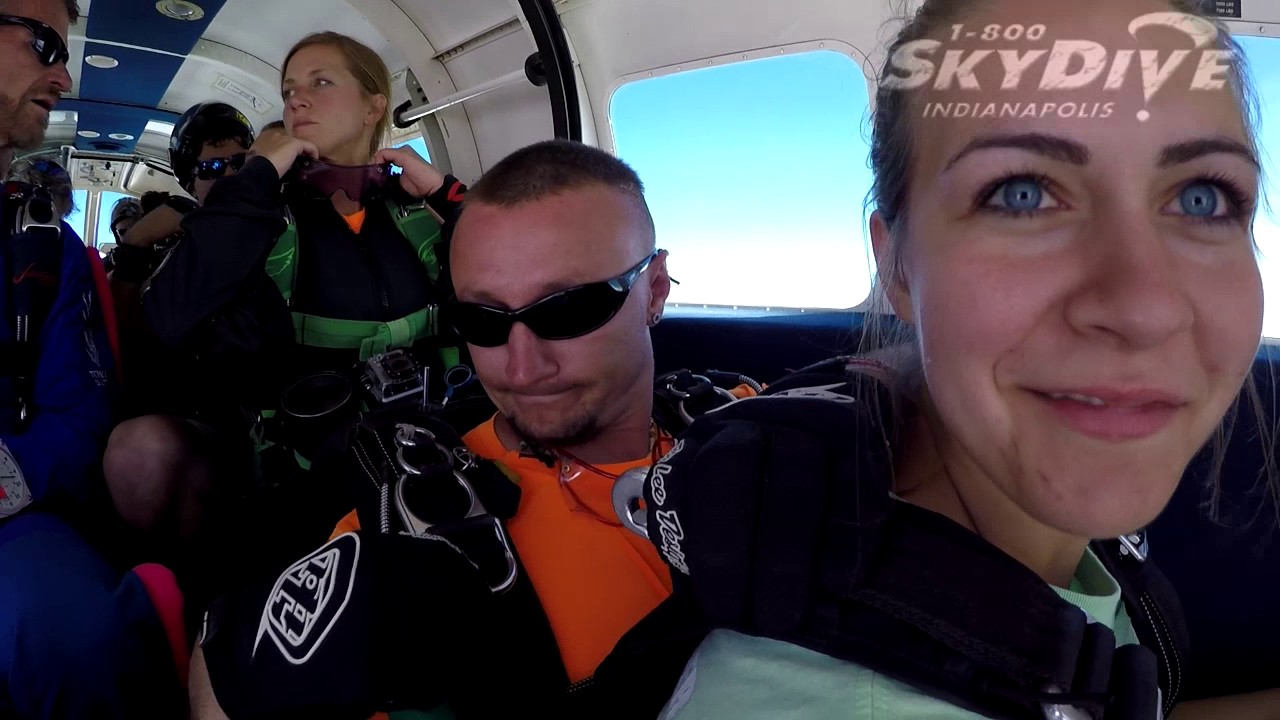 Jessica Franke's Tandem skydive! - YouTube