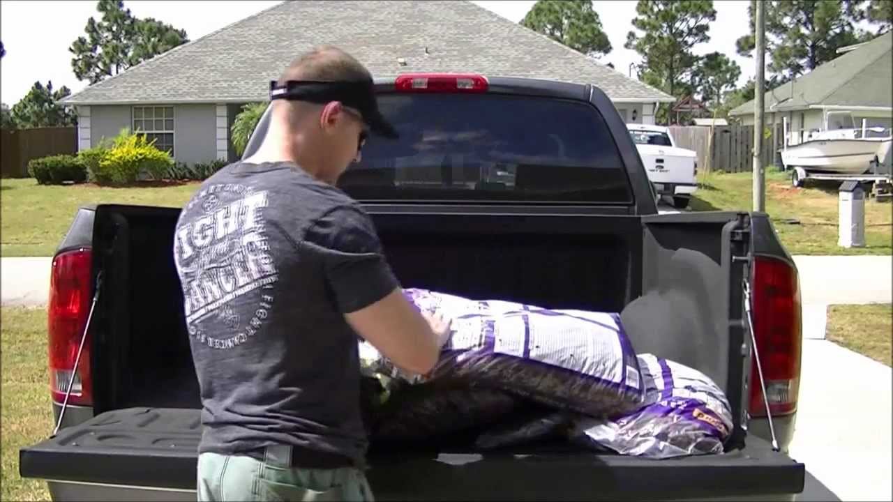 Homemade DIY sandbag workout (rubber mulch) - YouTube