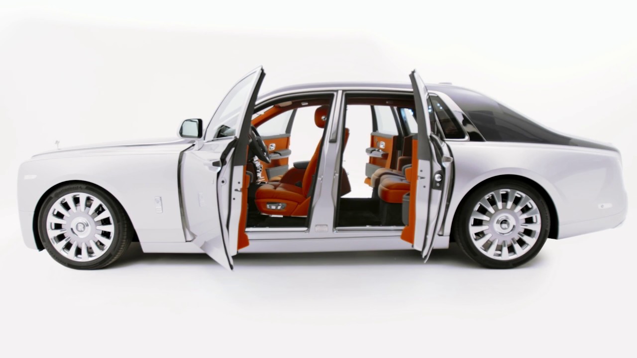 NEW Rolls Royce Phantom DOMINATES the competition Maybach and Bentley ...