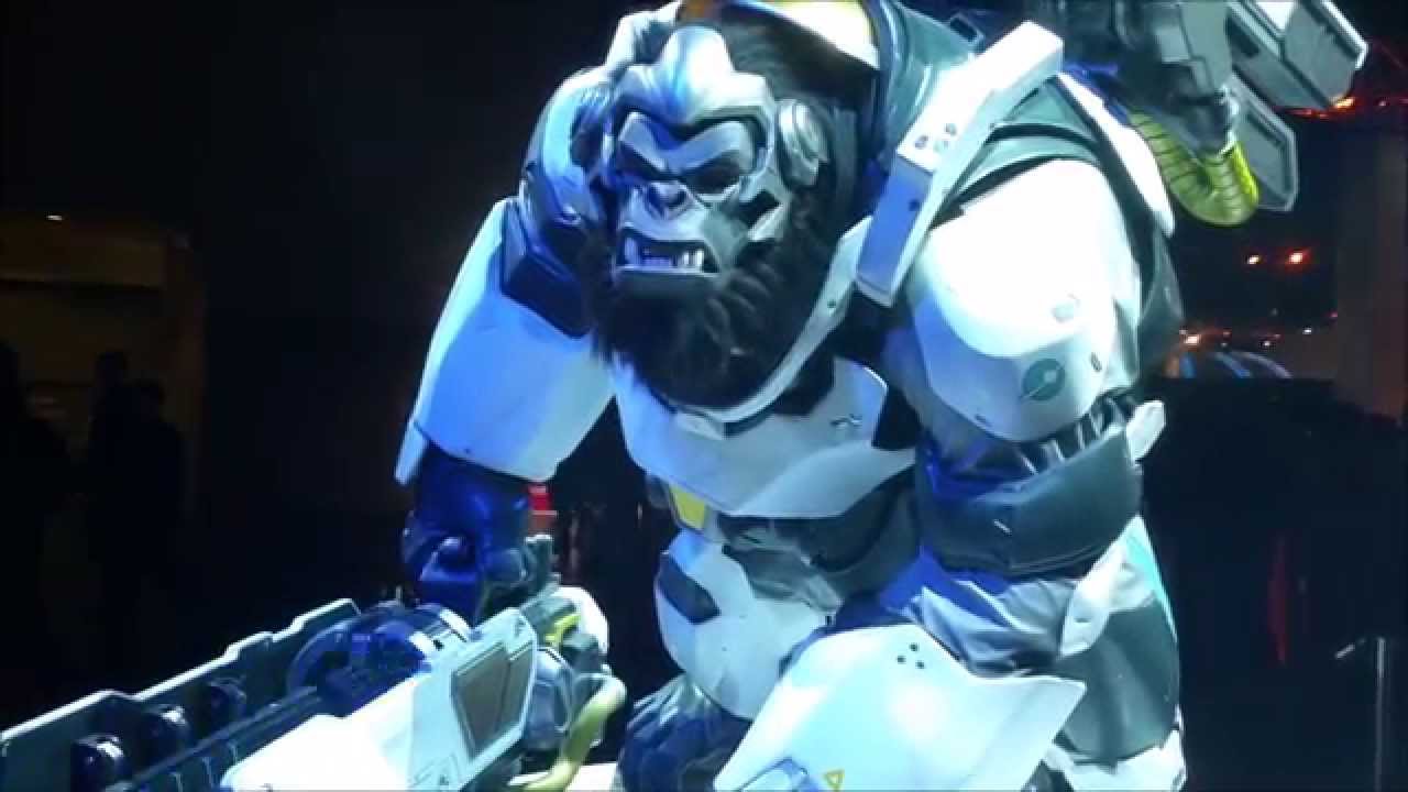 WINSTON STATUE - YouTube