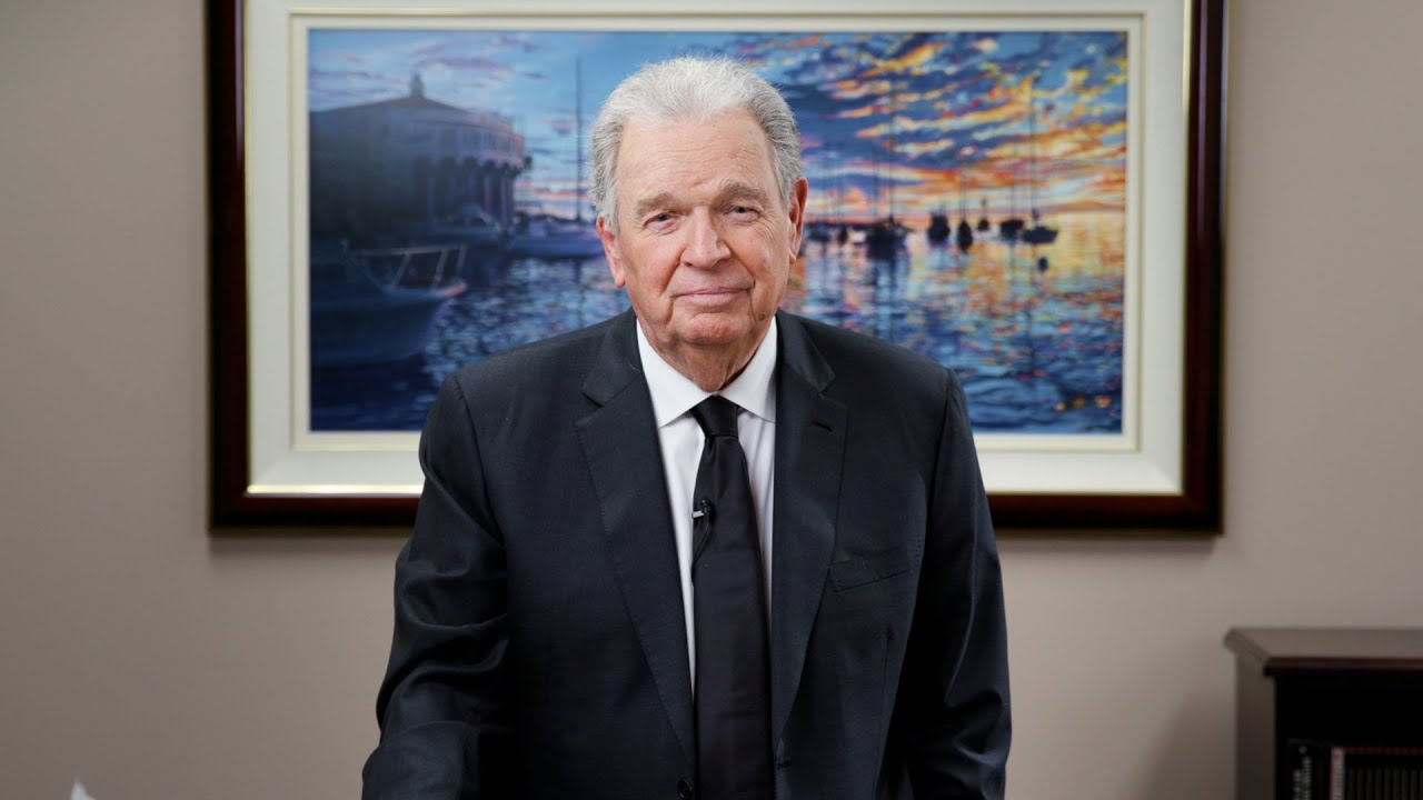 Mike Ferry Responds to Real Estate Agent’s Common Thoughts - YouTube