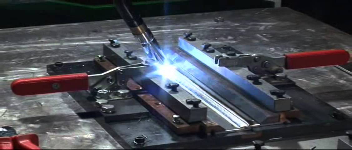 Panasonic Robot Makes Beautiful Spiral Weave. - YouTube