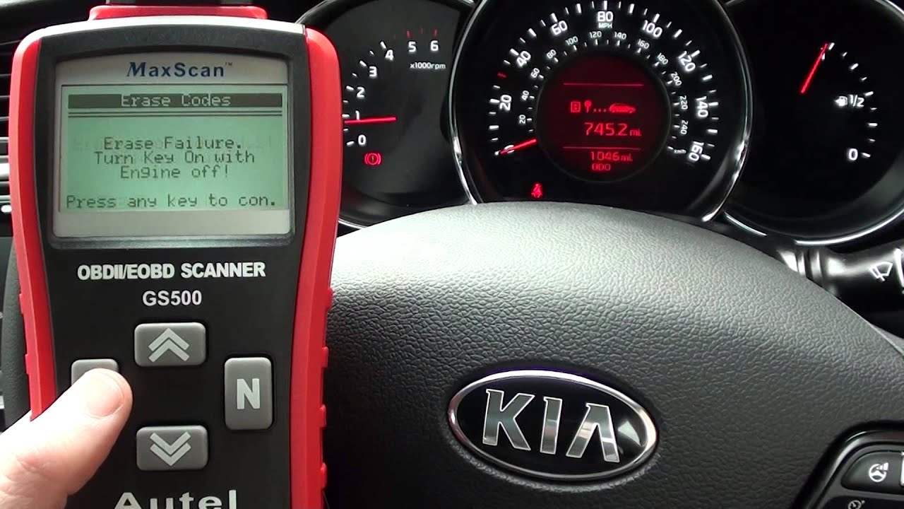Autel GS500 Fault Scan on Brand NEW 2014 Kia - YouTube