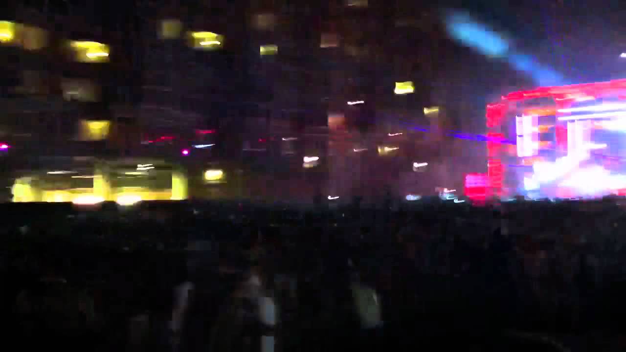 FAKE BLOOD- mars @hArd 2011 - YouTube