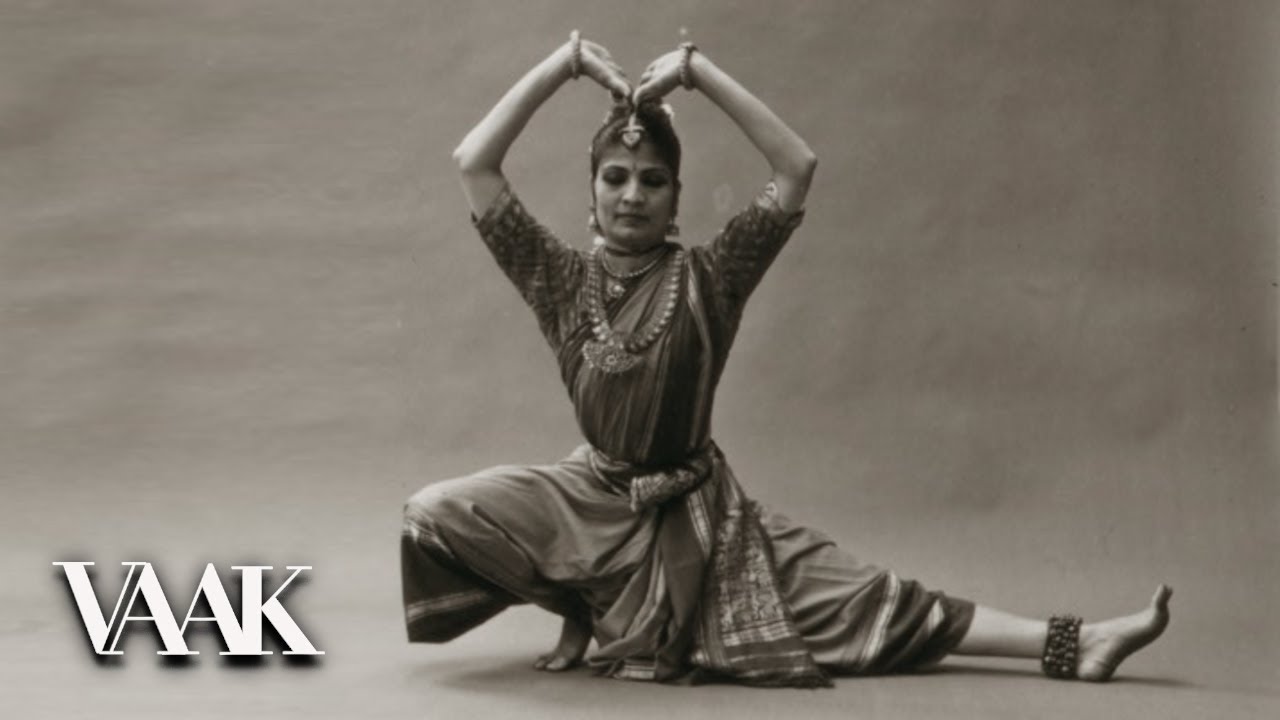 Bharatanatyam by Padma Shri Shanta Rao - YouTube