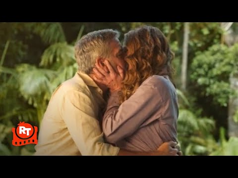 Ticket to Paradise (2022) - Awkward Kiss Scene | Movieclips