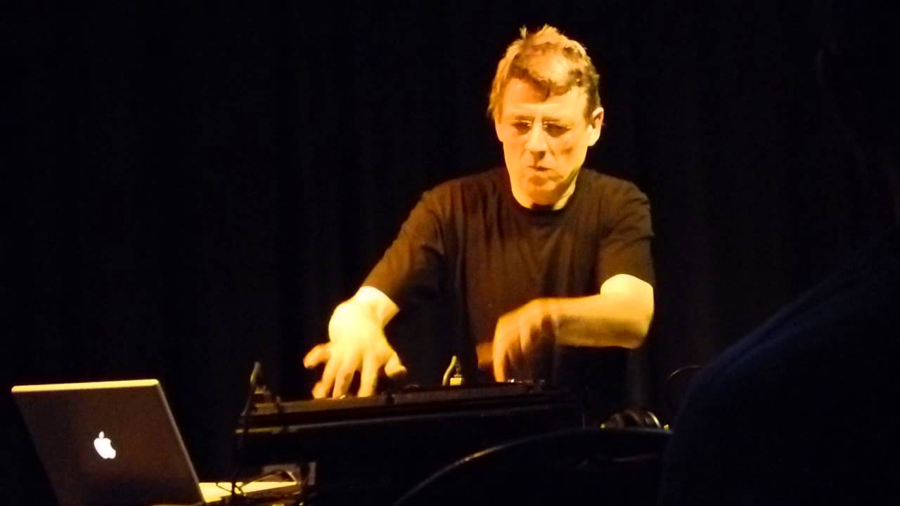 Thomas Lehn - All connected 8 - YouTube