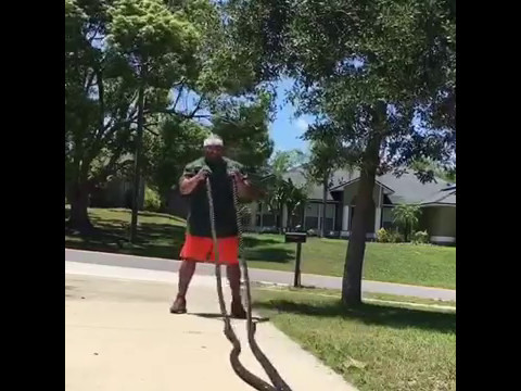 Battle Ropes (Snakes & Upper Cuts) - YouTube