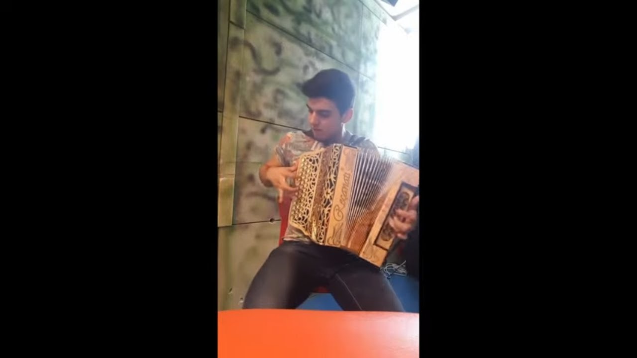 Milonga para as Missões na concertina - Patrick Ramos - YouTube