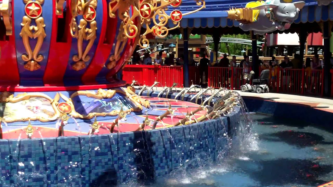 First part of new Dumbo ride at Walt Disney World - YouTube