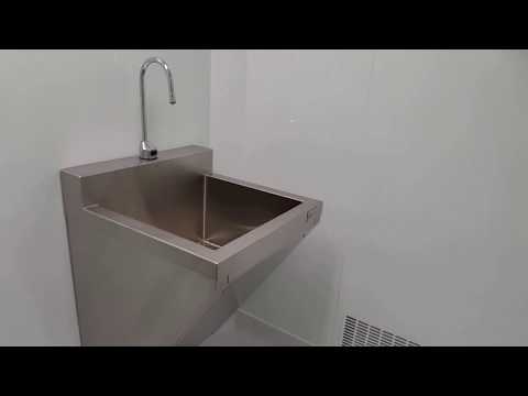 Sterile Compounding Cleanroom / Salle de préparations stériles | MECART