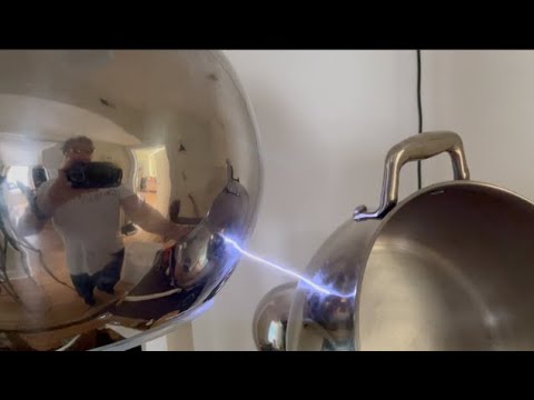 A Van de Graaff With and Without an Acrylic Cylinder and Size and Shape ...