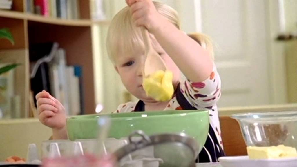 "Baking" - CBeebies Mini Docs - YouTube