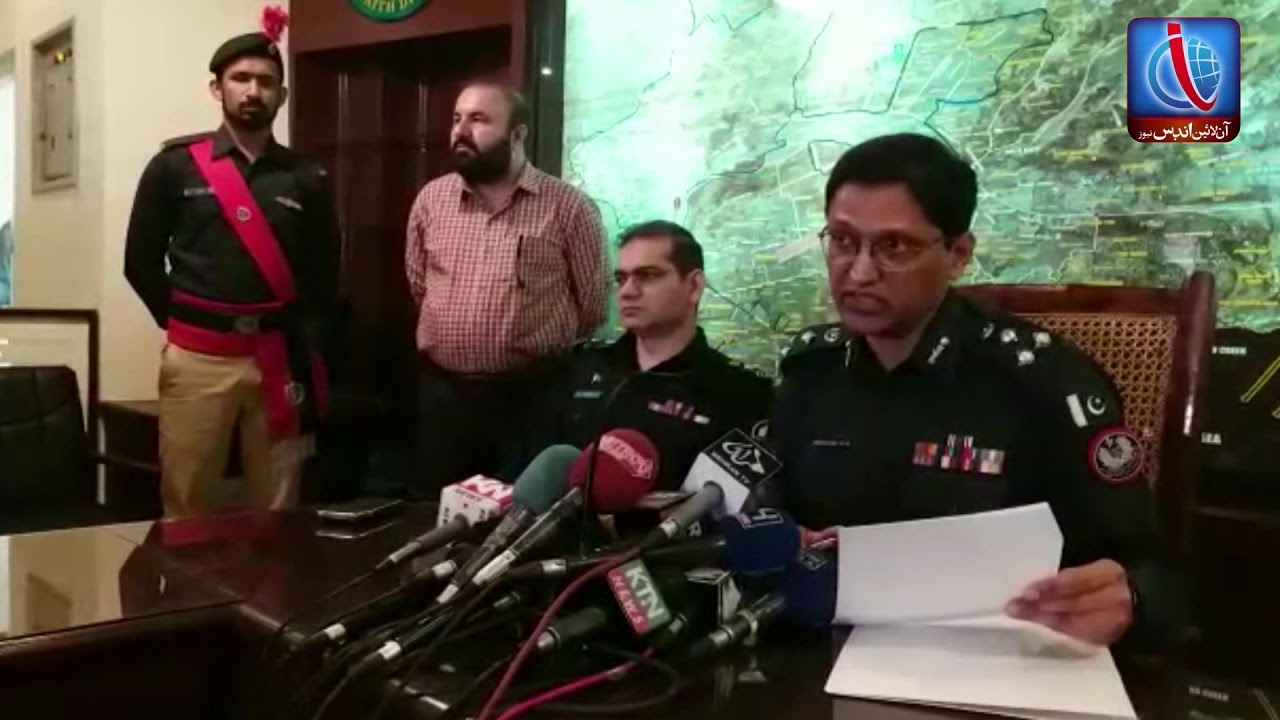 Karachi: DIG Amir Farooqi Media Talk - YouTube