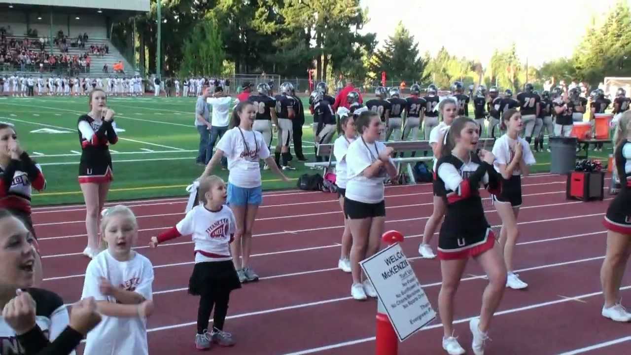 2012_10_05 UHS Cheer Team and Titanettes Football Game Performance ...