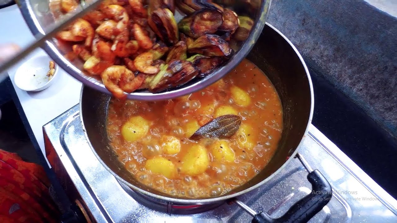 Chingri Maach Recipe Alu Potol Chingri Recipe Bengali Ranna Recipe ...