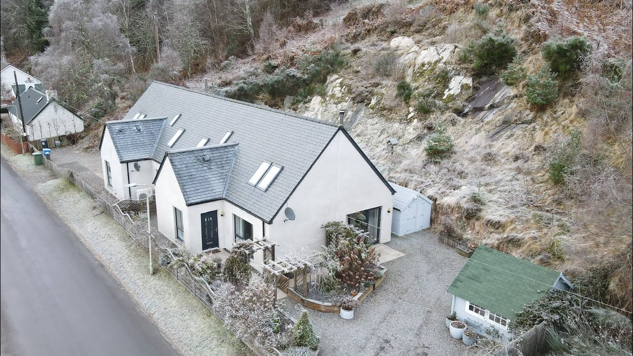 Video Presentation:- Robin Cottage, Cannich, IV4 7LN - YouTube