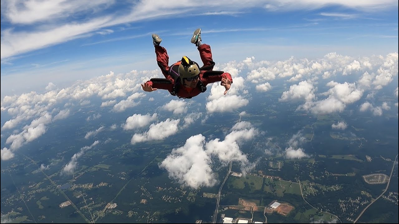Epic Skydiving: AFF Level 4/Cat C2 Jump - Solo freefall, turning 90 ...