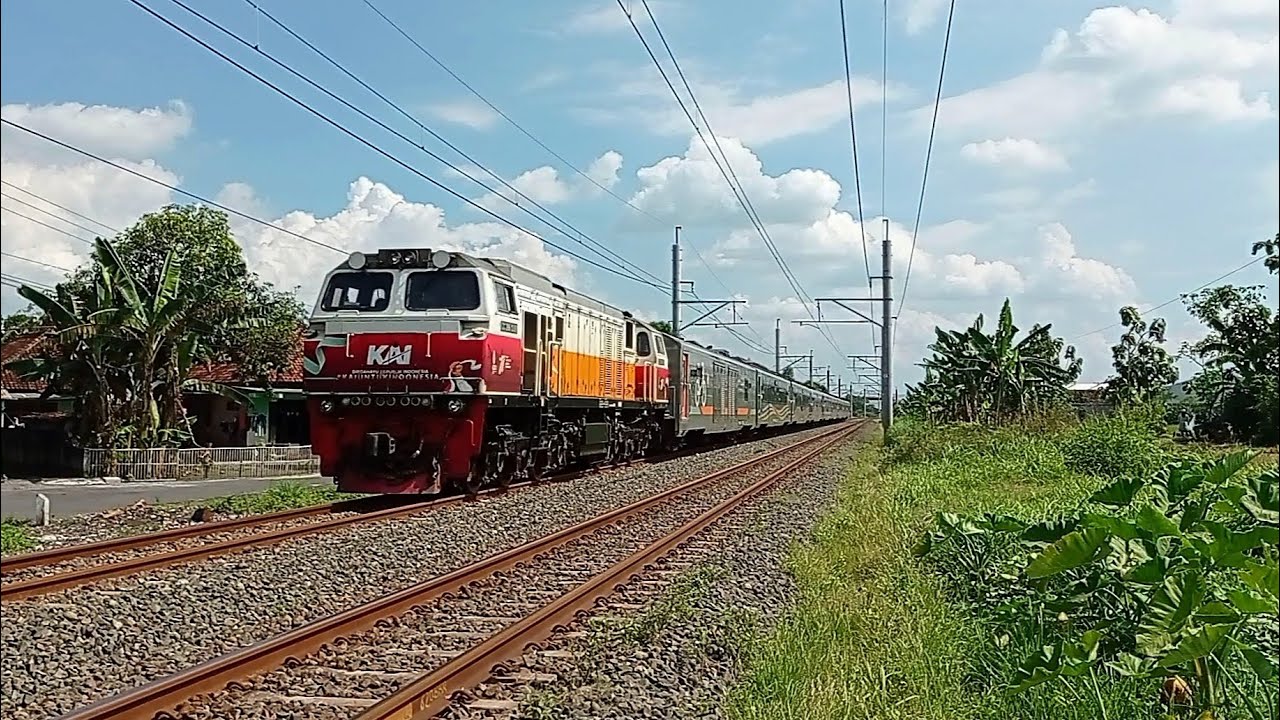 Bikin Heboh Study Tour Naik Kereta Api||KLB Rombongan SMAN 3 Bandung ...