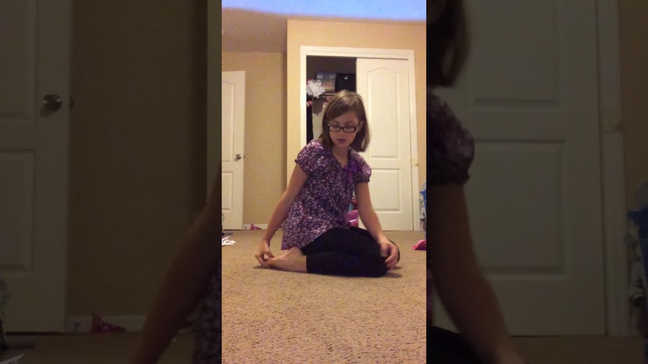 How to do a frog split - YouTube