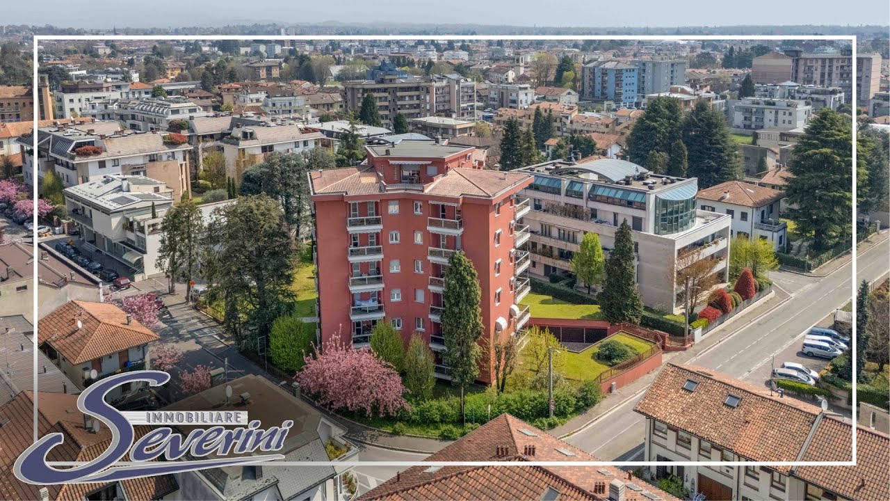 Appartamento con box a Mariano Comense - YouTube