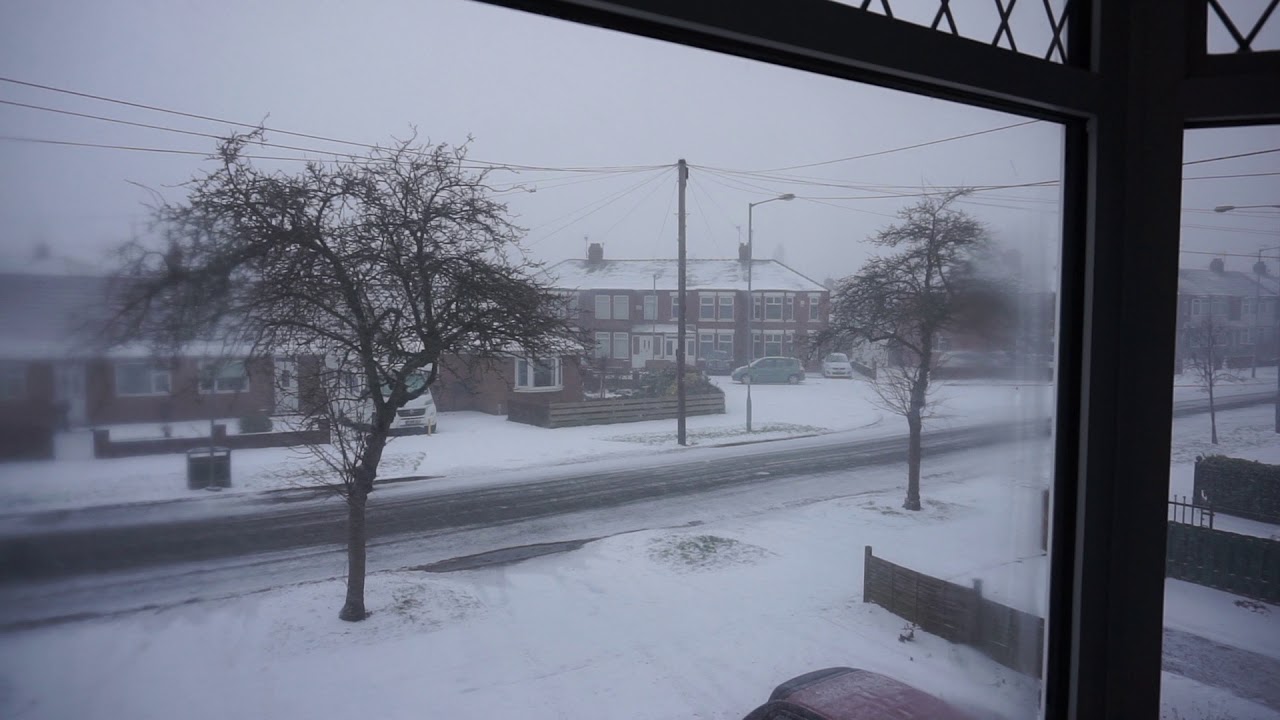 Snowing In Hull 27/02/2018 - YouTube