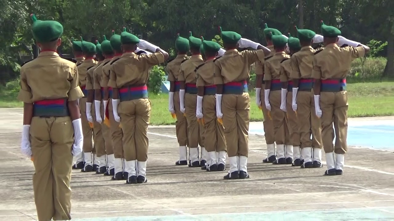 Rajshahi Cadet College novices drill 2019 (Qasim house) - YouTube