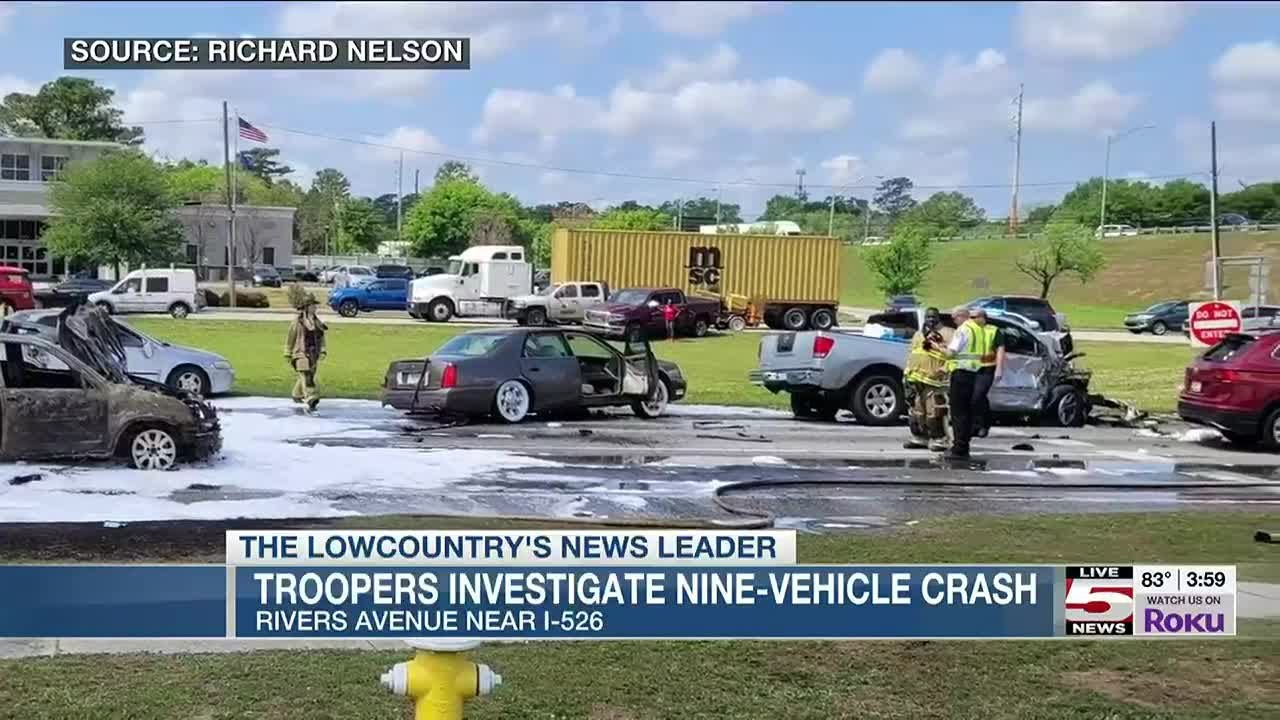 VIDEO: Troopers investigate 9-vehicle crash in North Charleston - YouTube