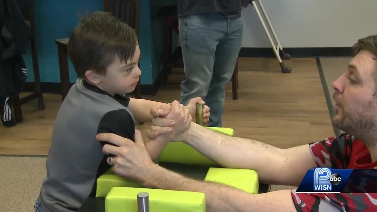Wisconsin Arm Wrestling hosts event for kids with down syndrome - YouTube