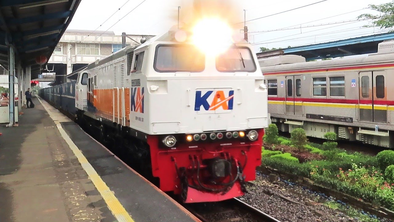 Kereta Terbaru Di Stasiun Depok Baru Kumpulan Kereta Api Krl Commuter