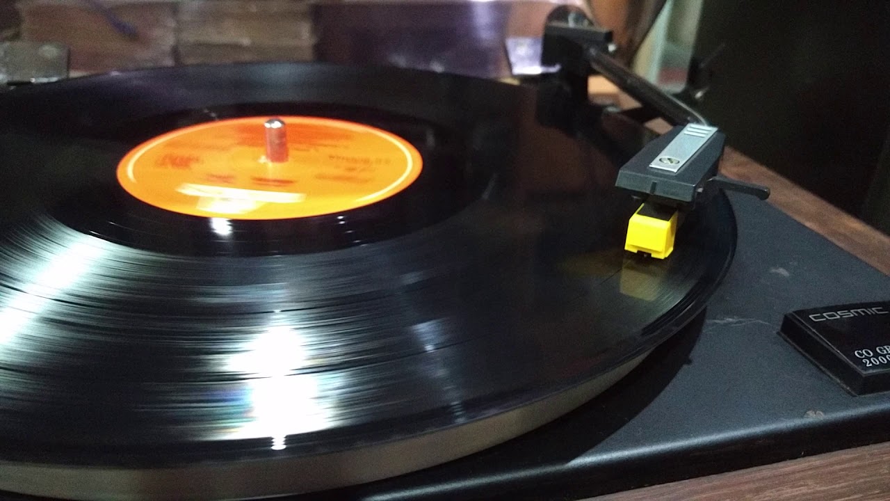 Cosmic turntable Sony stereo amplifier technic speakers 100 Watts(2 ...