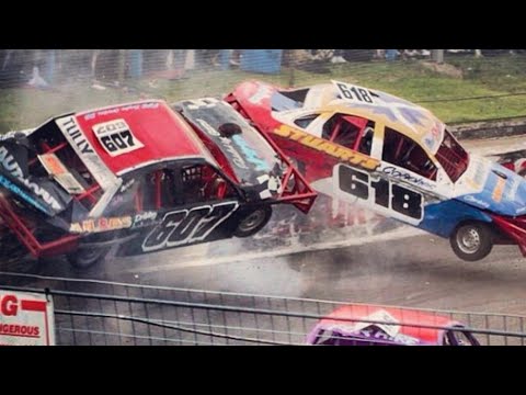 Saloon Stockcars - 607 Stevie Honeyman #WallopStraightIn 618 Stuart ...