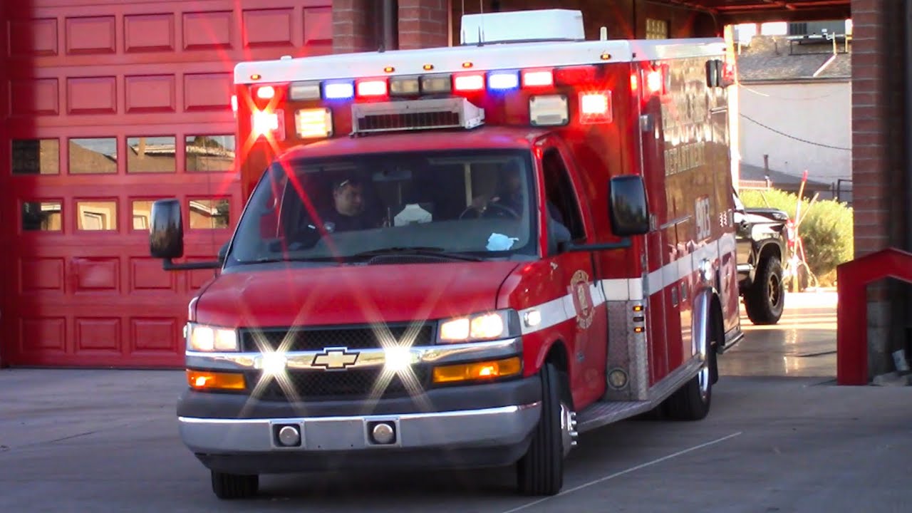 Phoenix Fire Dept, Rescue 903 responding - YouTube