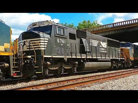 CSXT Q614-04 headed to Rocky Mount NS Ex-CR SD60I 6761 trailing third out - YouTube