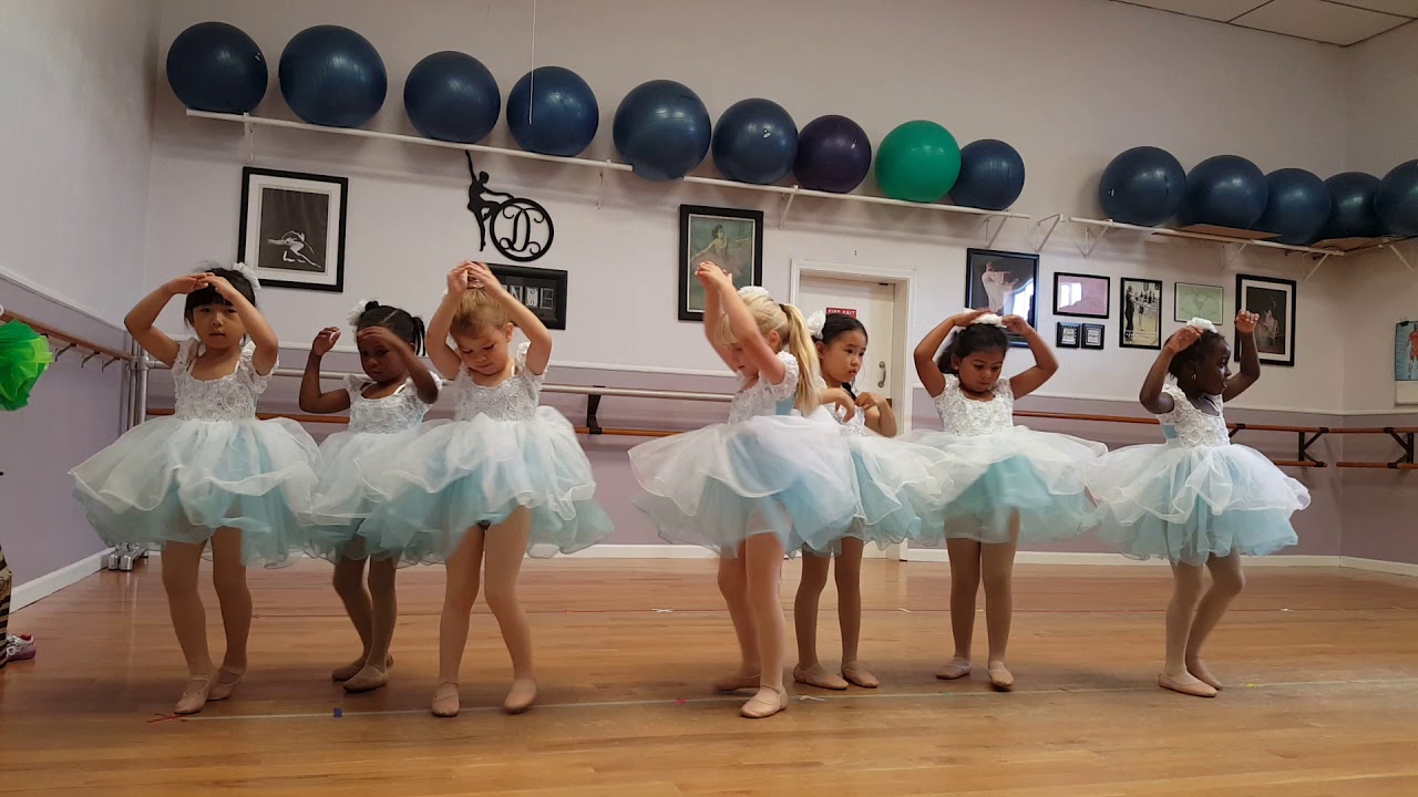 Princess castle ballet dance - YouTube