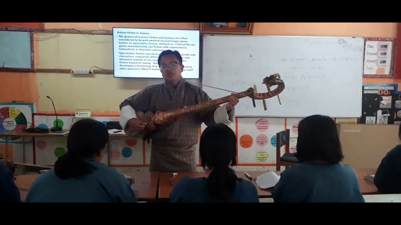 An inspiring teacher entertaining his students - YouTube