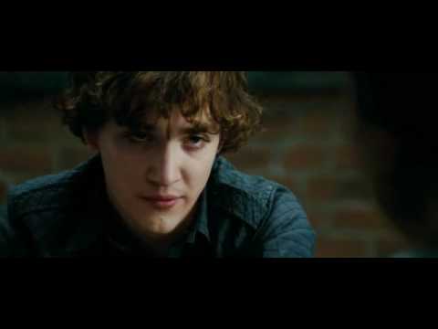 A Nightmare on Elm street official movie trailer - YouTube