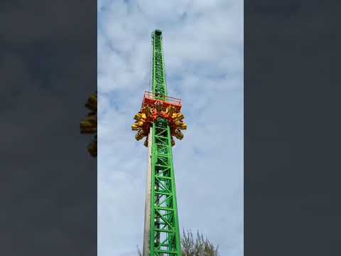 Scary Drop at Jerudong Park, Brunei - YouTube