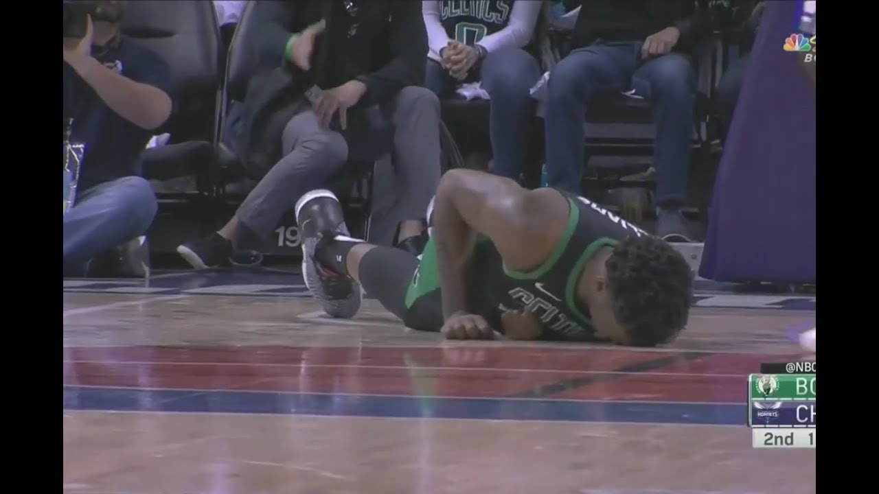 Williams NASTY Fall! Injuries Back & Neck After Missed Dunk! - YouTube