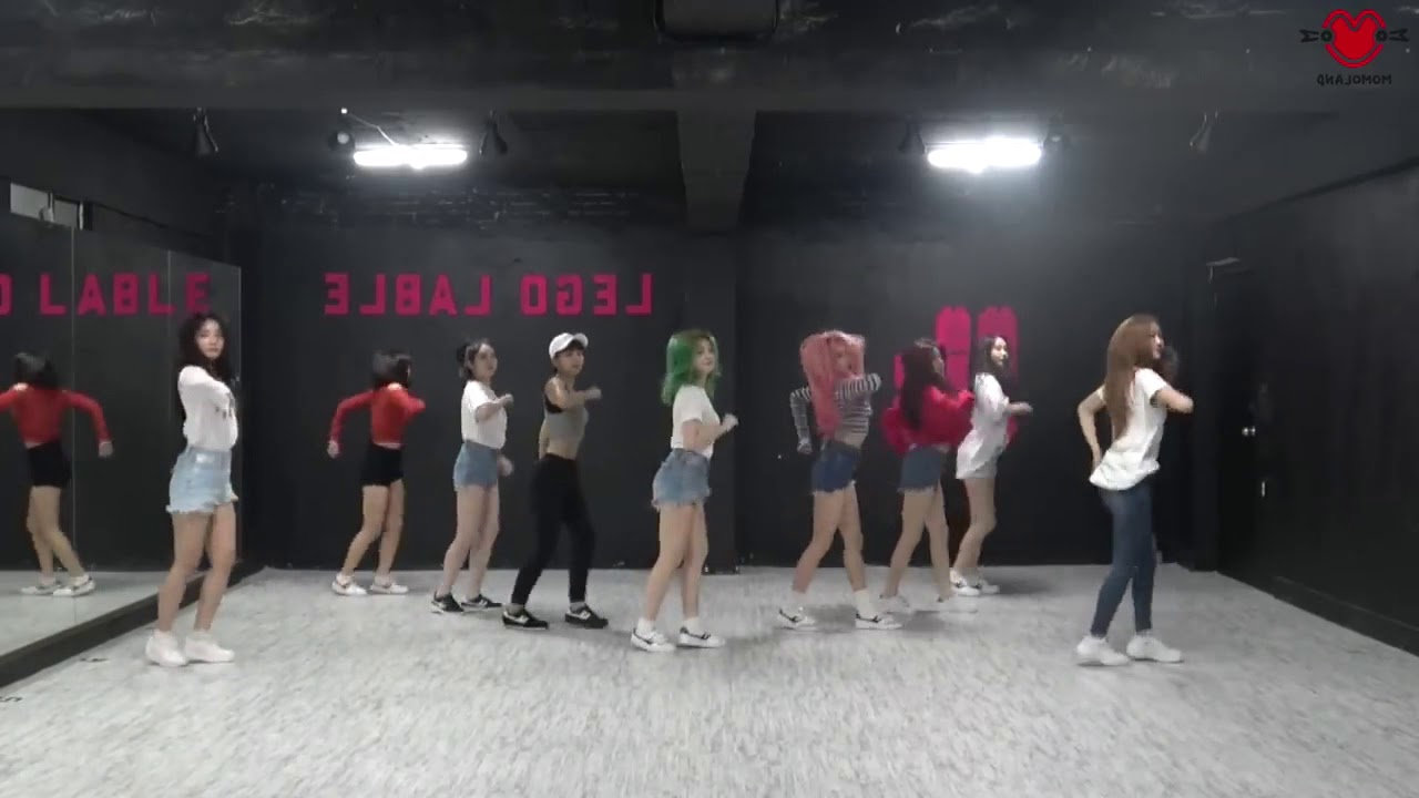 baam - momoland {mirror} - YouTube