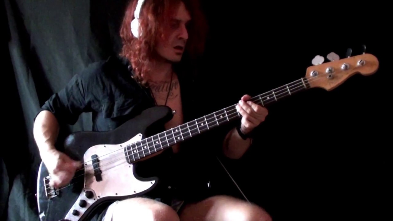 The Police - Peanuts / bass cover ( w/ Main riff tutorial ) - YouTube