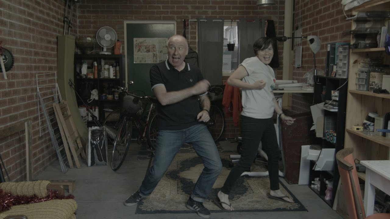Amateur Hour (Garage Edition): Damian Cowell - YouTube