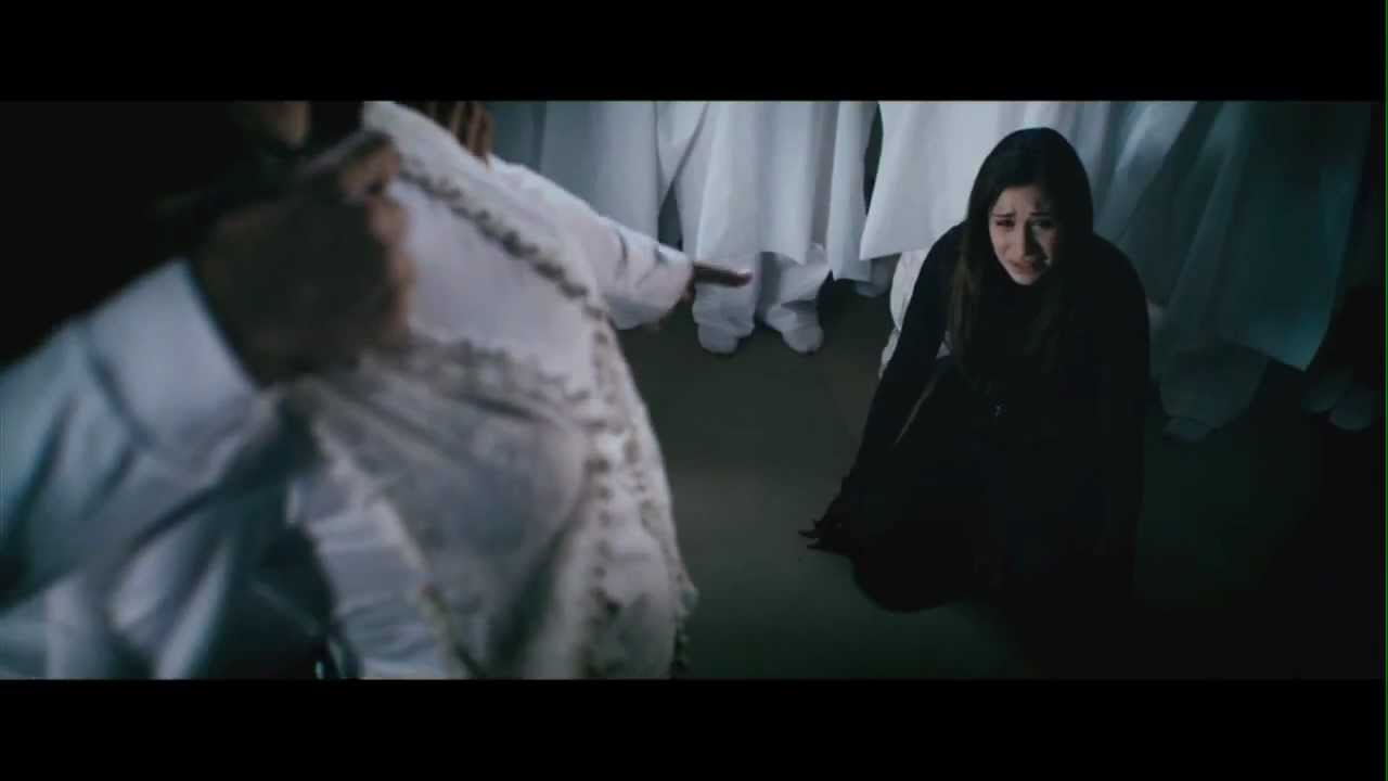 Struck by Jennifer Bosworth - book video trailer - YouTube