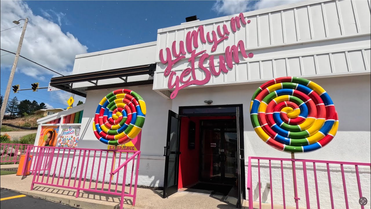 PURE SUGAR!! Yum Yum Get Sum!!! Amazing Candy Store In The Wisconsin ...